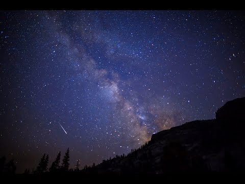 Stunning Perseid Meteor Shower in 4K from Yosemite